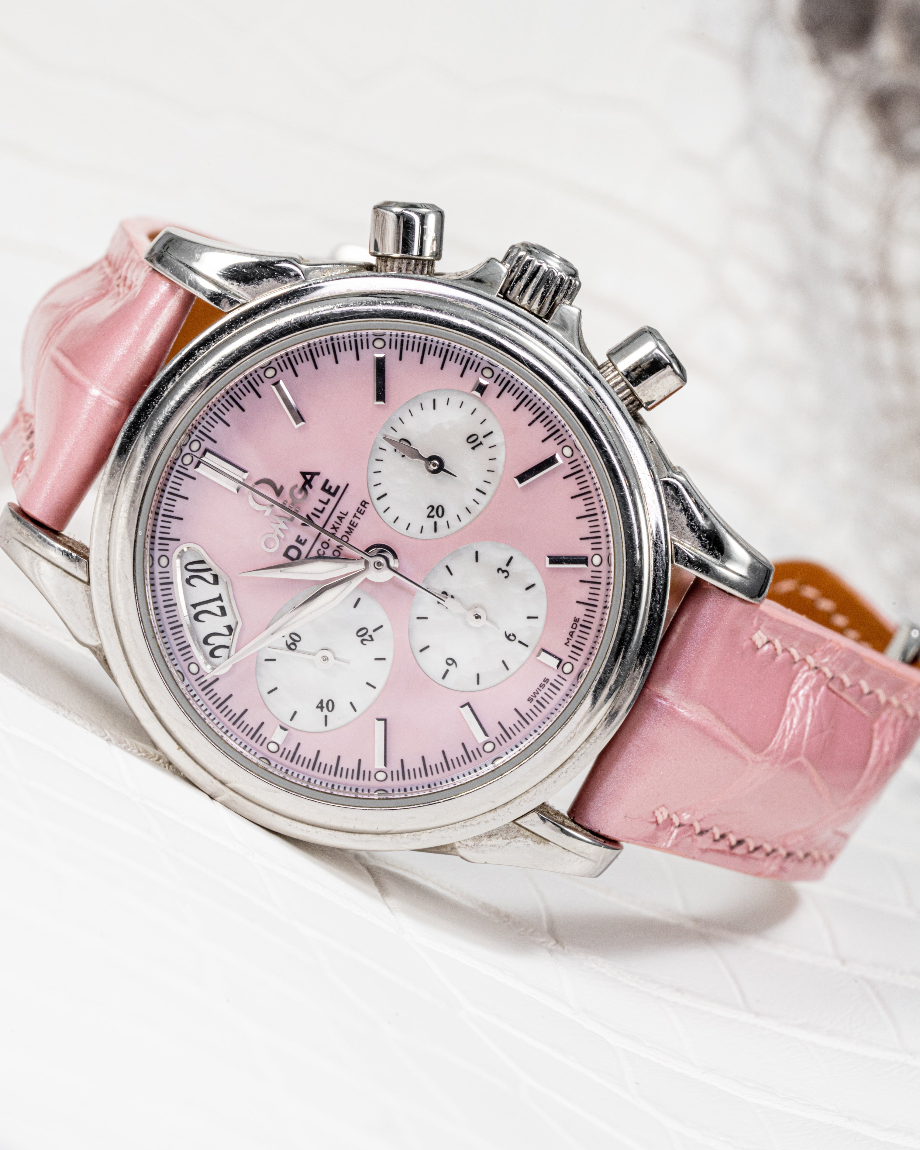 Bespoke Watch Strap in Pastel Pink Crocodile – Solitaire Official