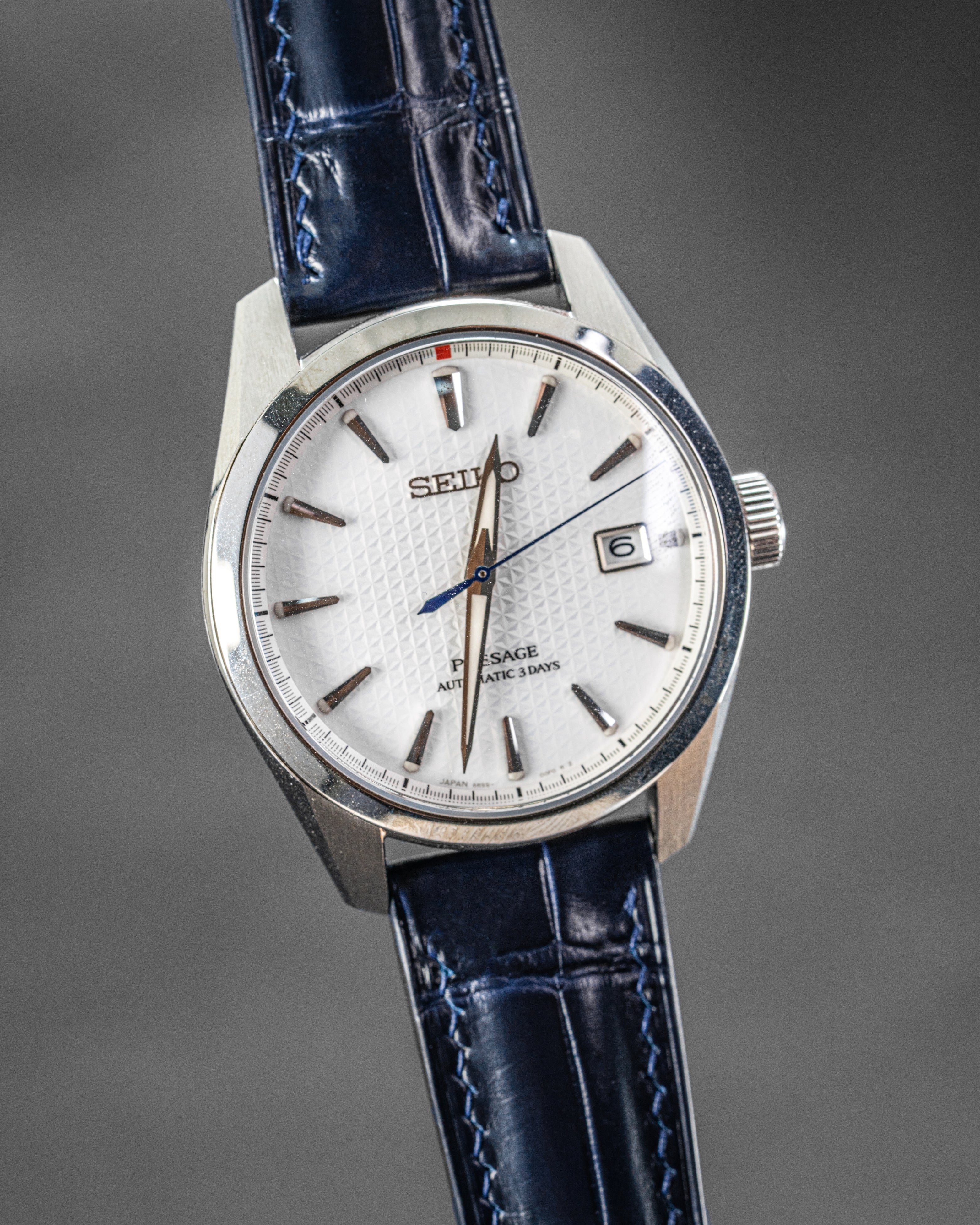 Bespoke Watch Strap in Electric Blue Crocodile – Solitaire Official