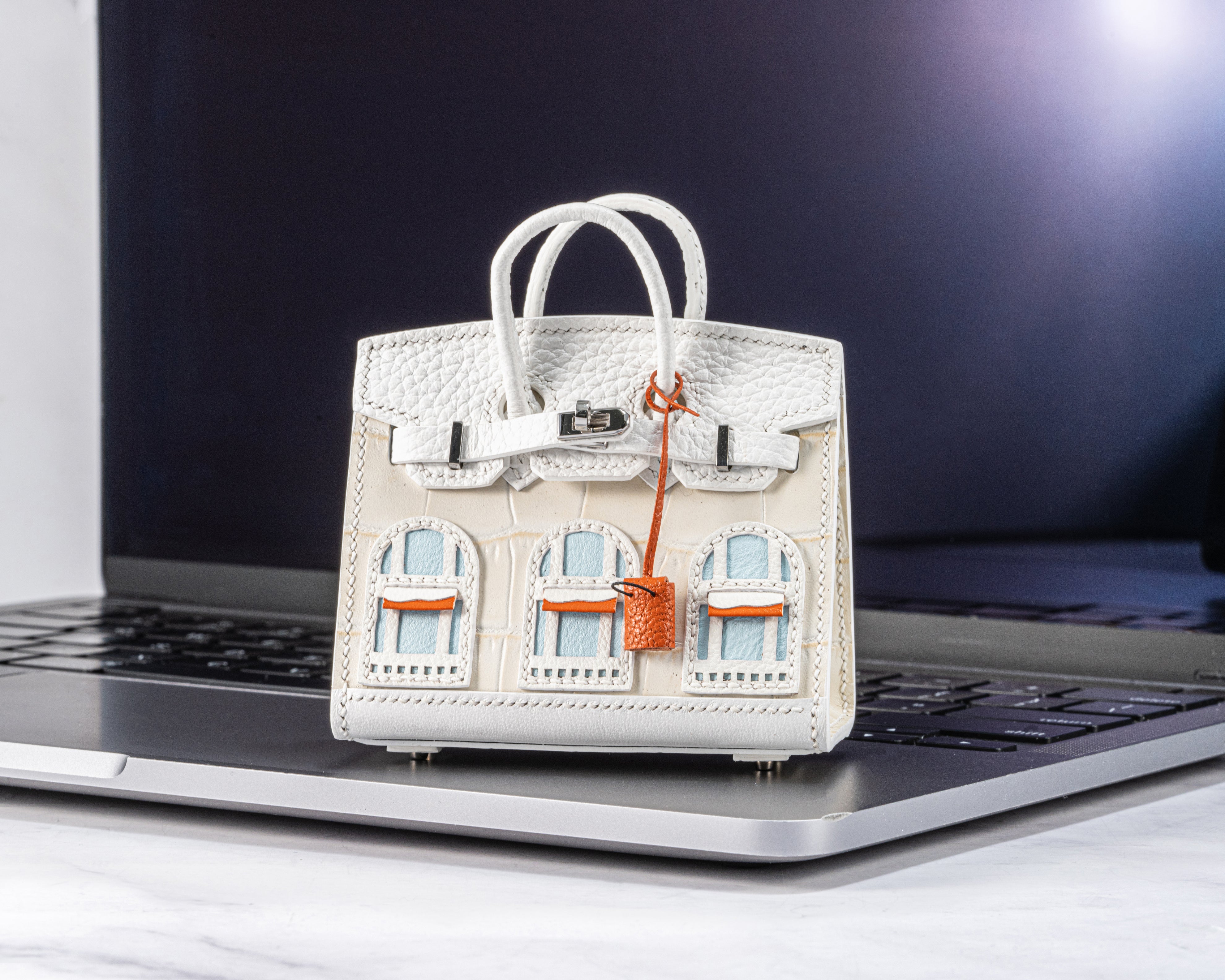 Pearl Noir Luxe Mini Bag Charm – Solitaire Official