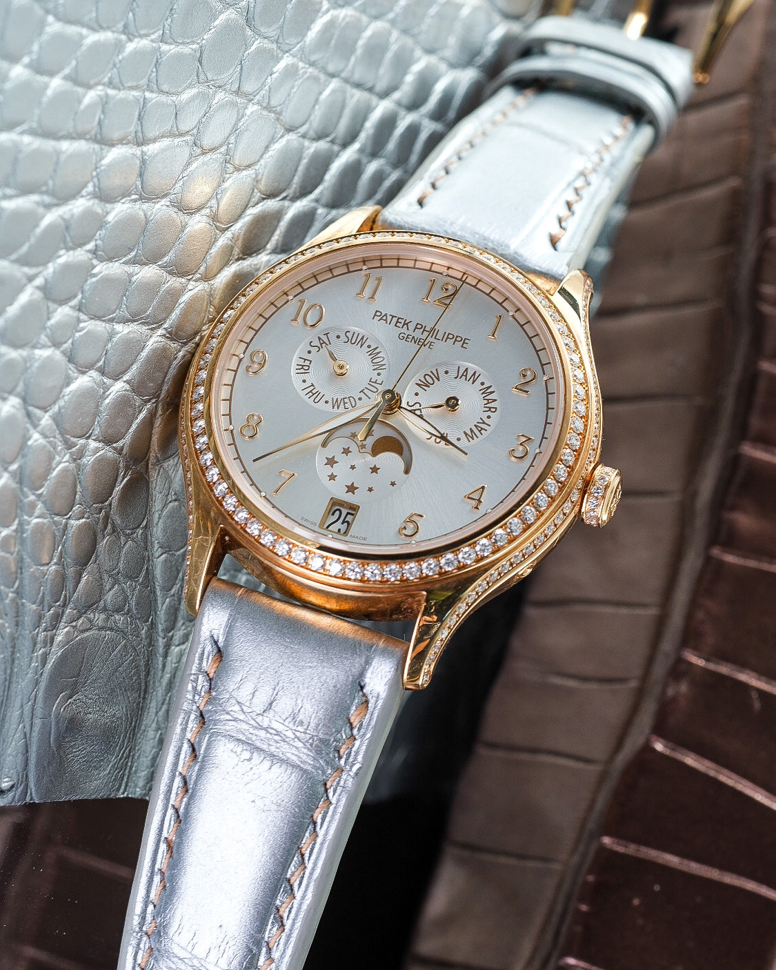 Bespoke Watch Strap in Metallic Silver Alligator – Solitaire Official