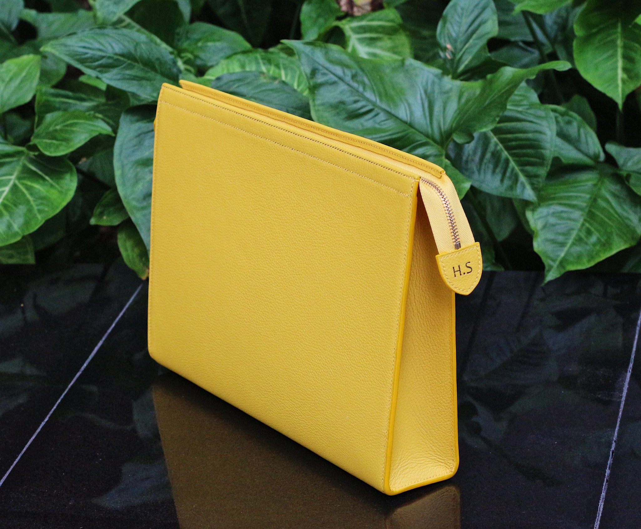 Bespoke Clutch Bag in Yellow Chèvre – Solitaire Official