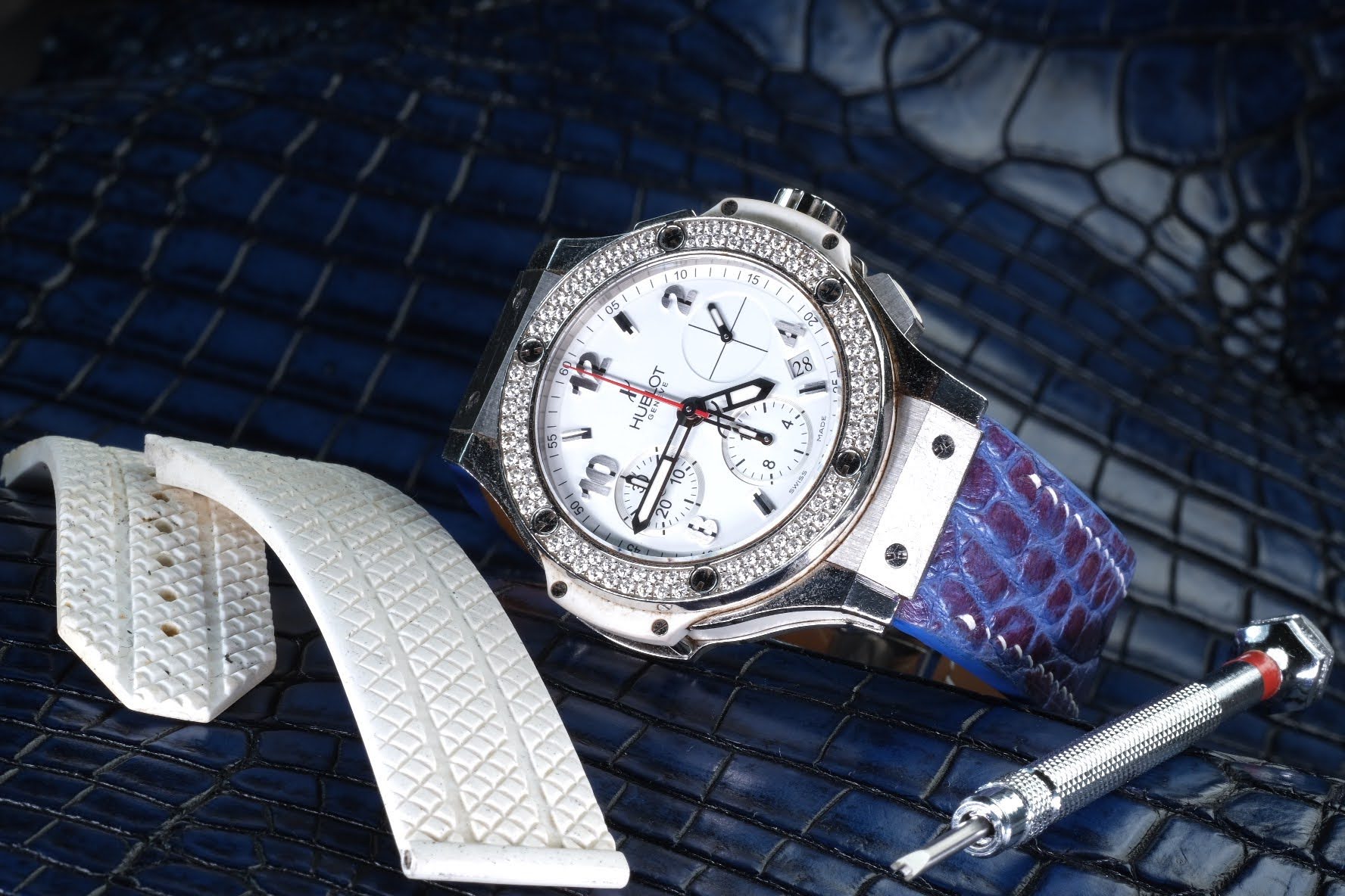 Bespoke Watch Strap in Electric Blue Himalayan Crocodile – Solitaire ...