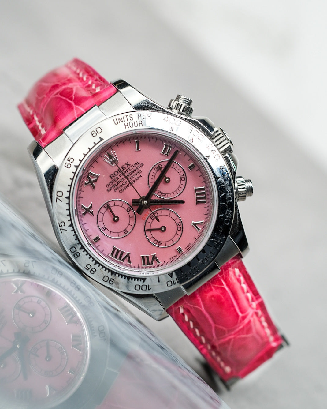 Bespoke Watch Strap in Fuchsia Pink Crocodile – Solitaire Official