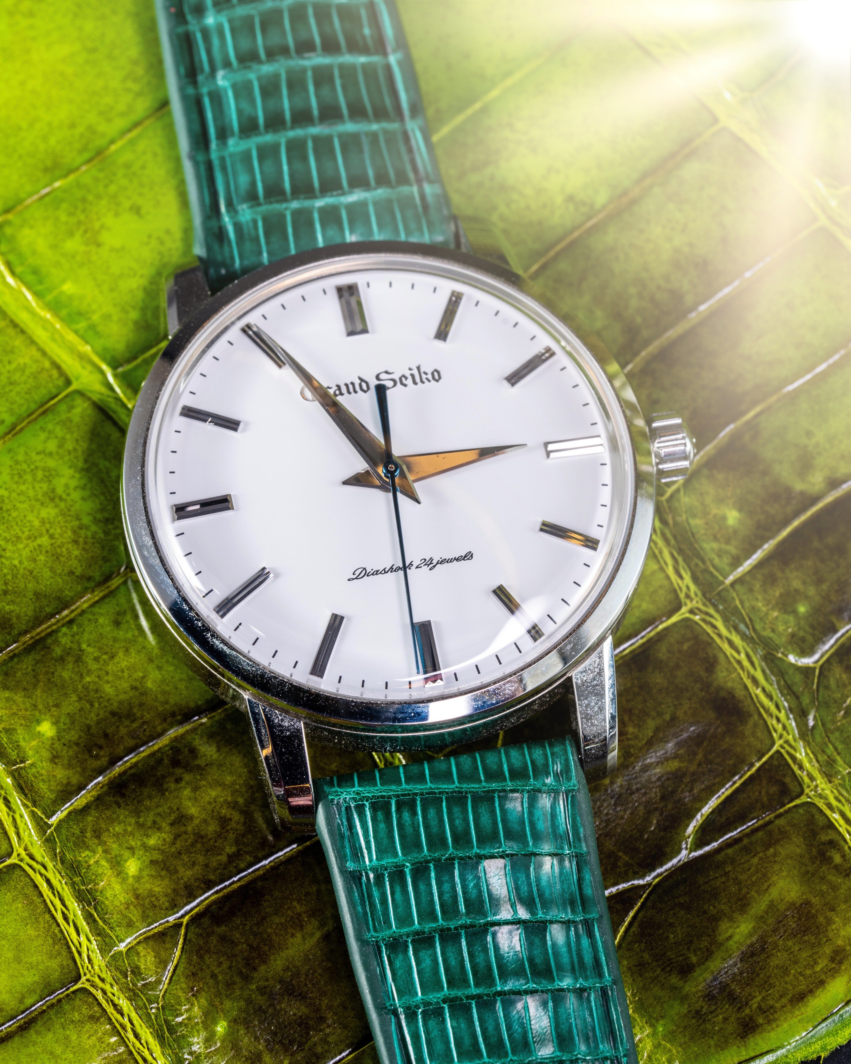 Bespoke Watch Strap in Emerald Green Lizard – Solitaire Official