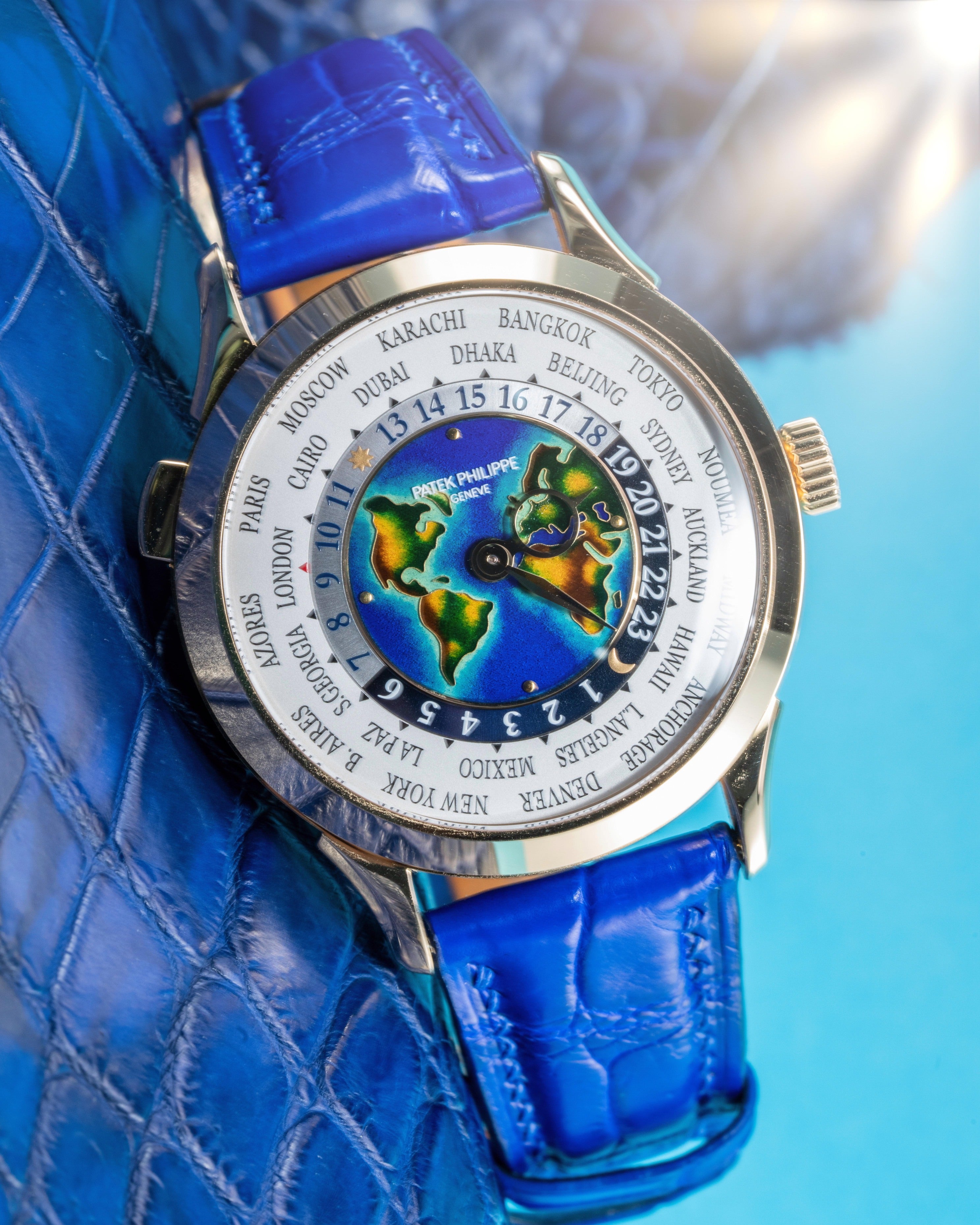 Bespoke Watch Strap in Electric Blue Crocodile – Solitaire Official