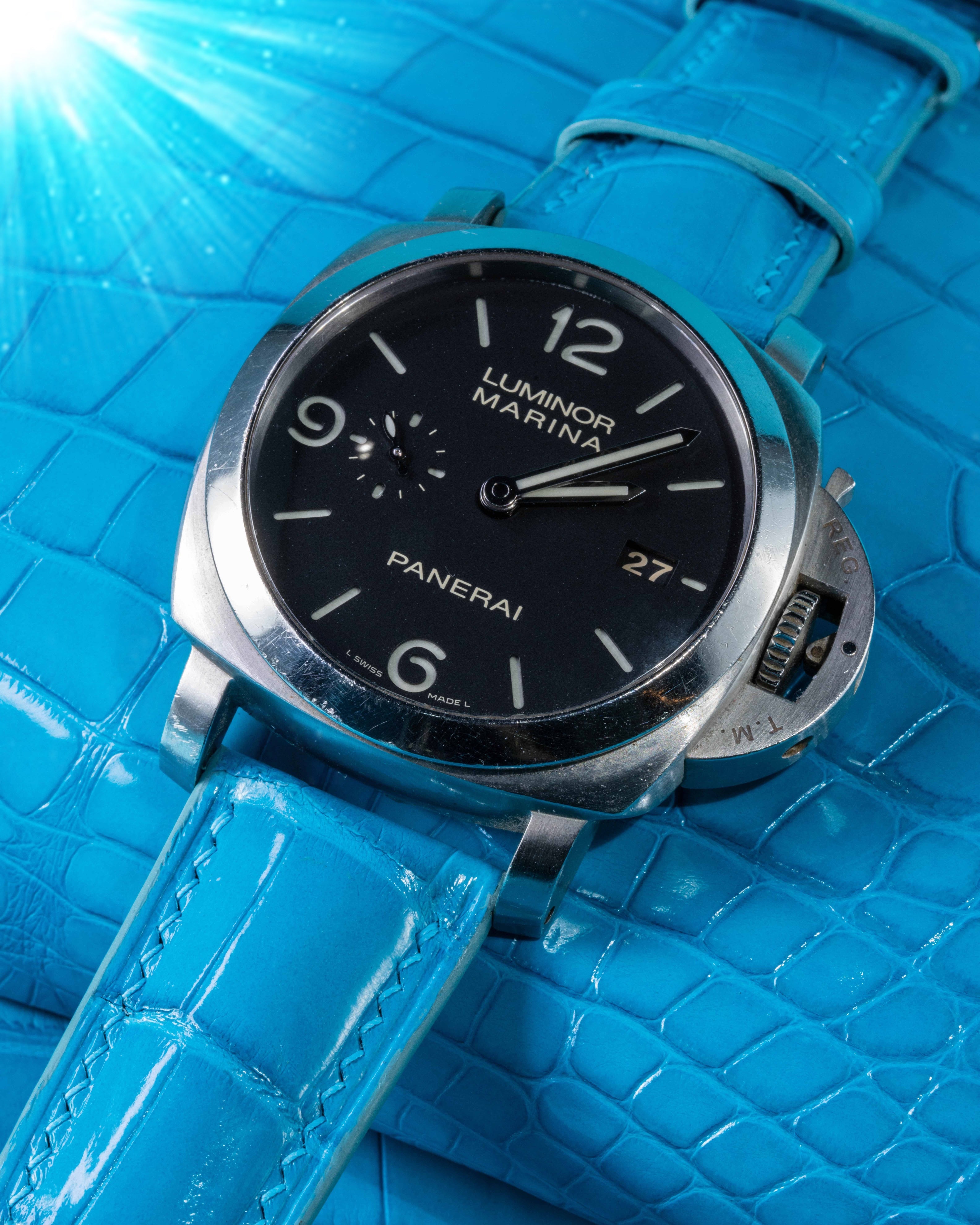 Bespoke Watch Strap in Tiffany Blue Alligator – Solitaire Official
