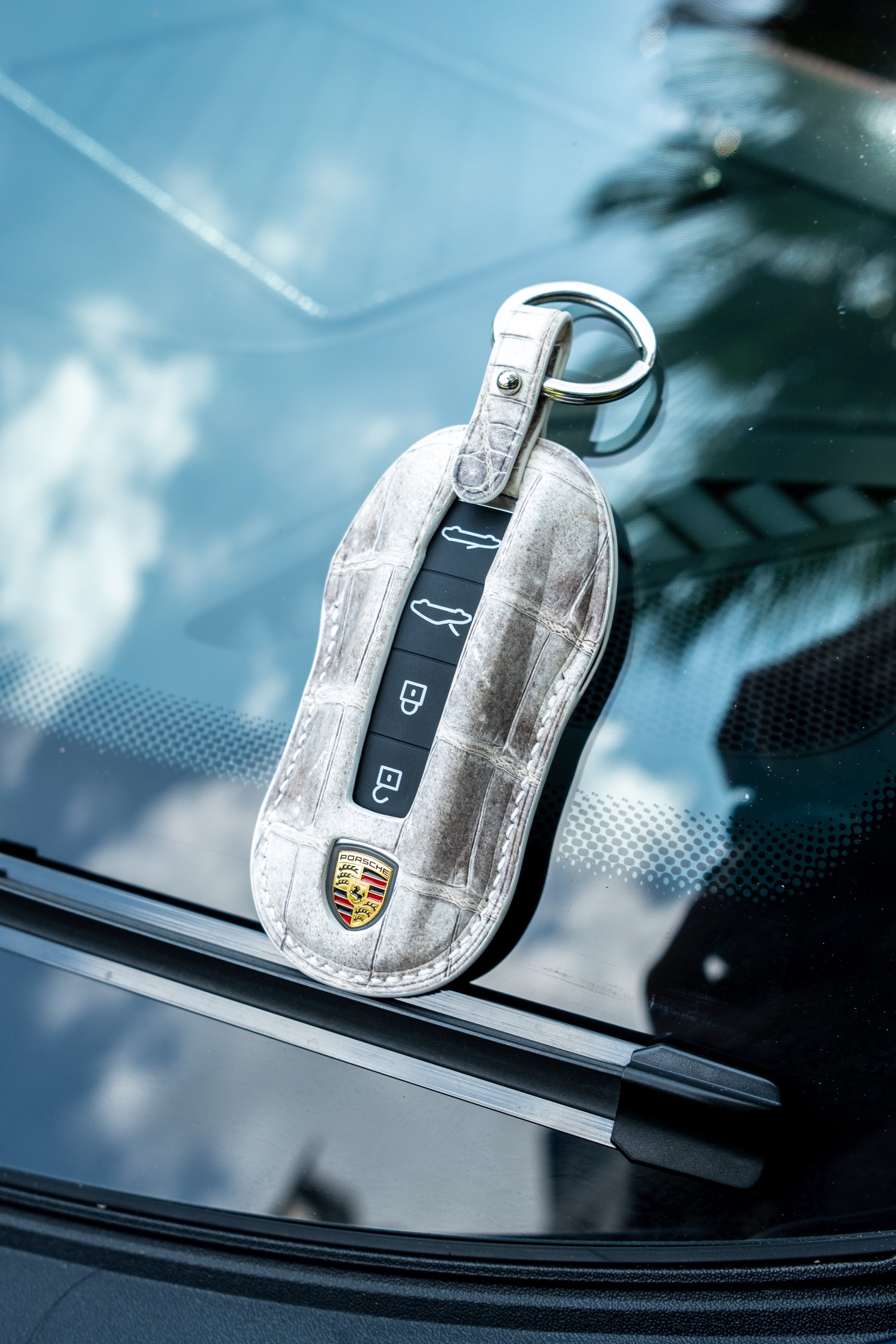 Bespoke Key Fob in Natural Himalayan Crocodile – Solitaire Official