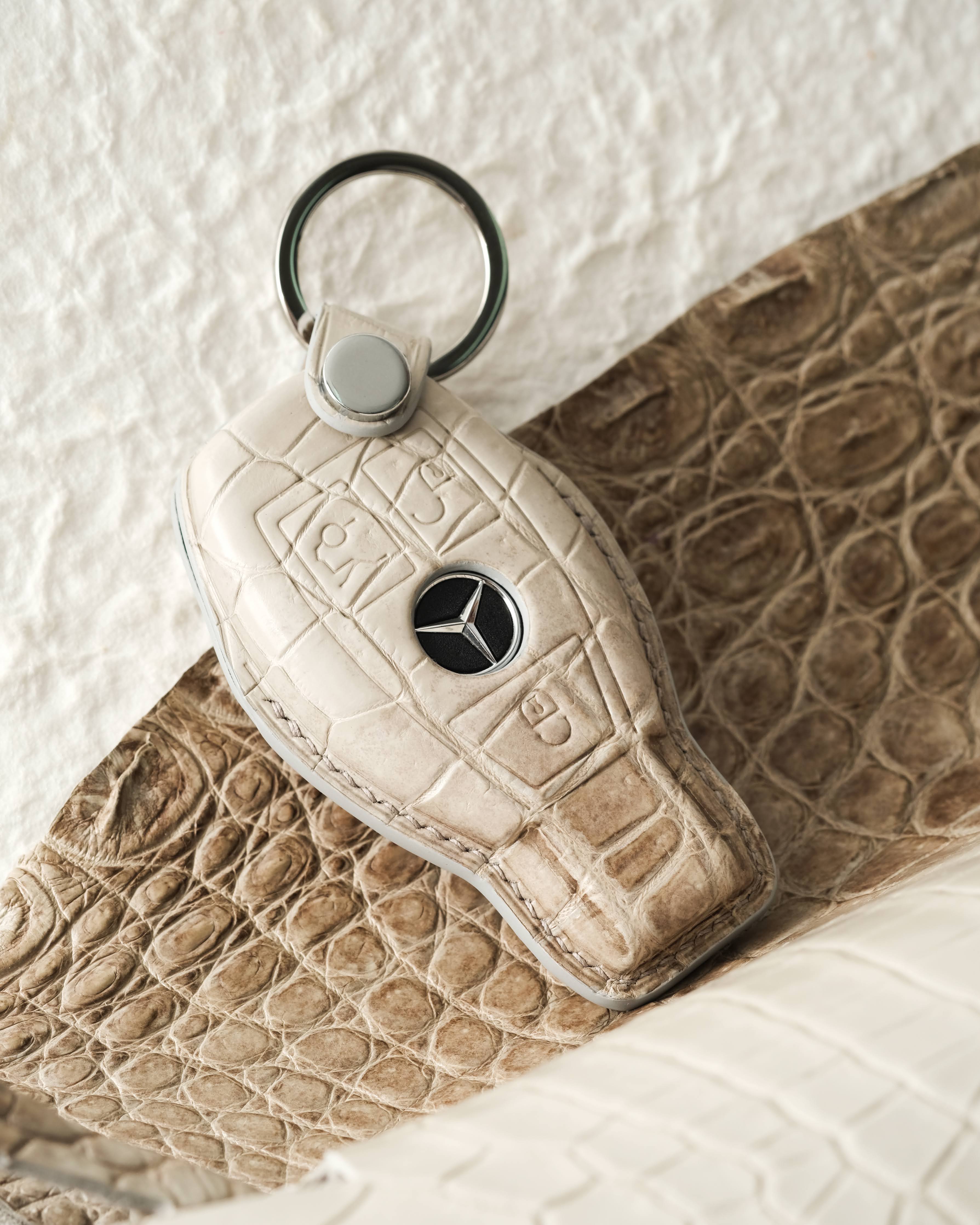 Bespoke Key Fob Cover in Natural Himalayan Crocodile – Solitaire Official