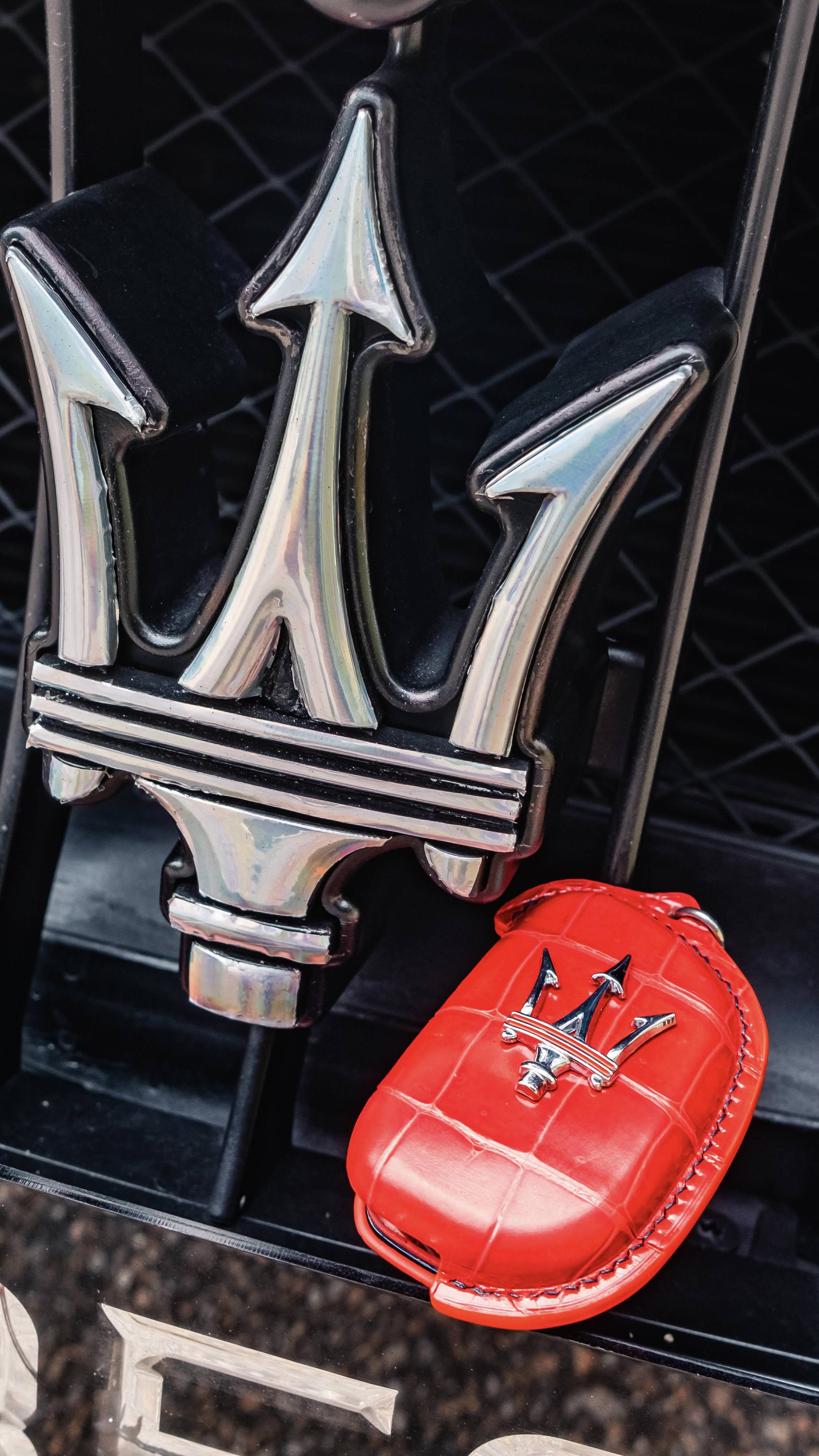 Bespoke Key Fob Cover in Ferrari Red Crocodile – Solitaire Official