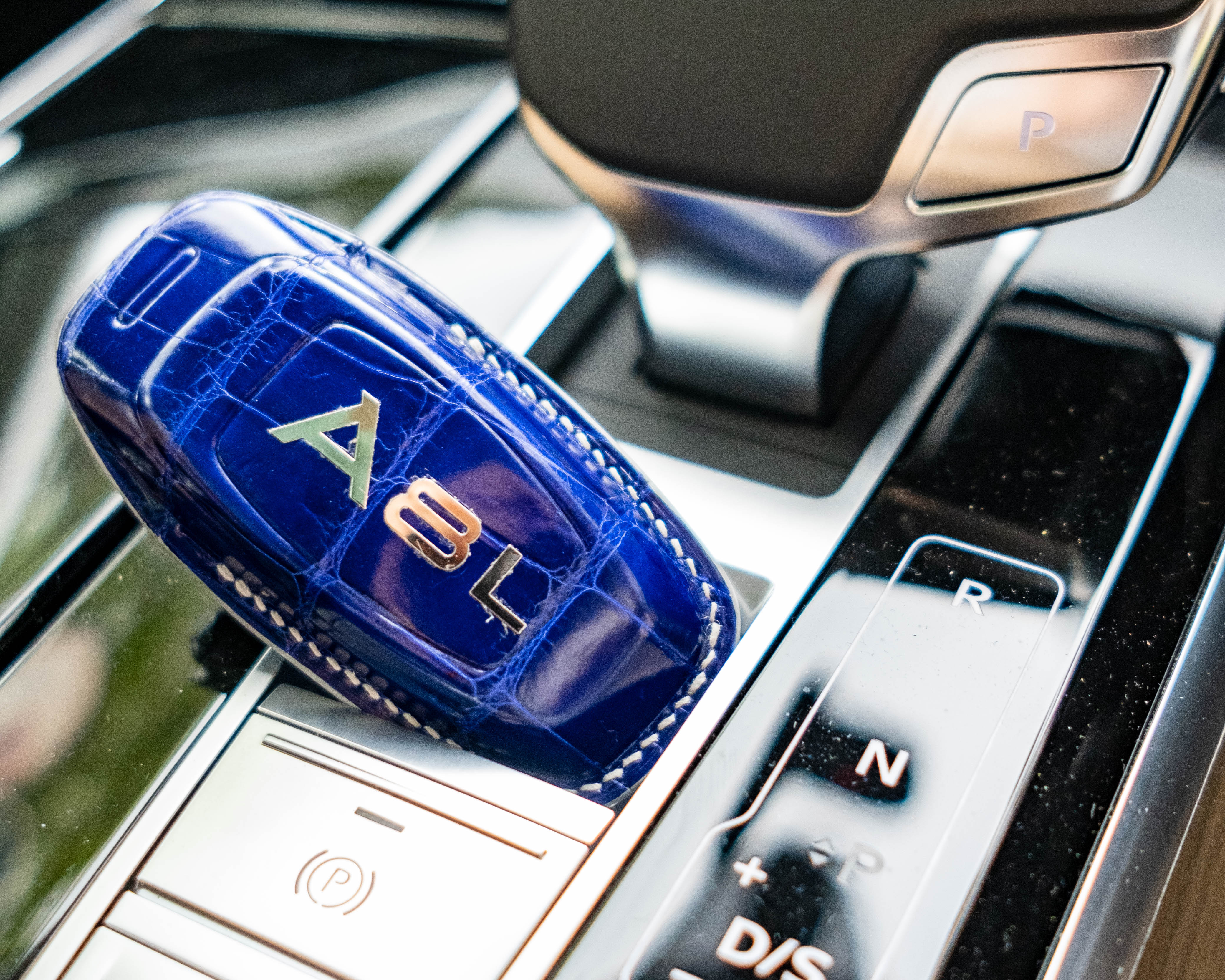Bespoke Key Fob Cover in Electric Blue Crocodile – Solitaire Official