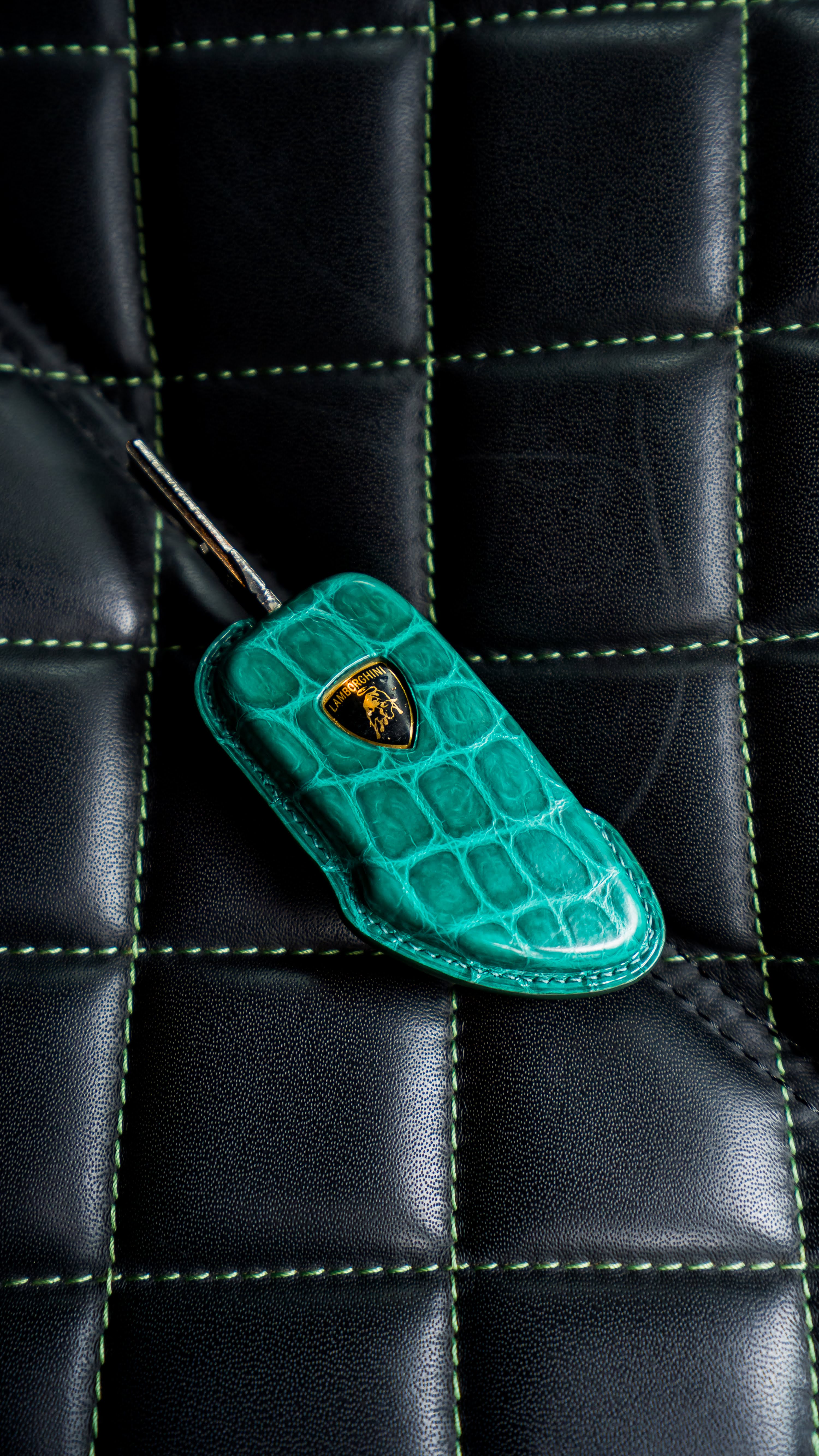 Bespoke Key Fob Cover in Emerald Green Crocodile – Solitaire Official