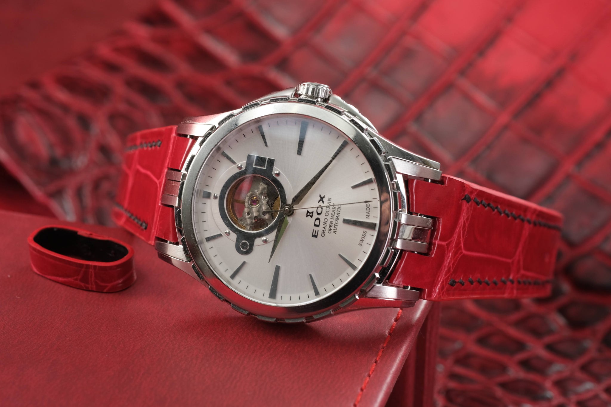 Bespoke Watch Strap in Ferrari Red Crocodile – Solitaire Official